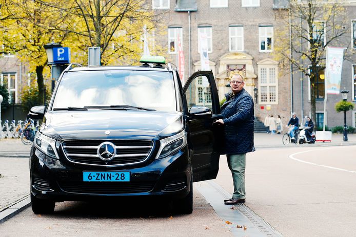 Het ‘nieuwe stappen’ nekt dé uitgaanstaxi van Utrecht: chauffeurs ...