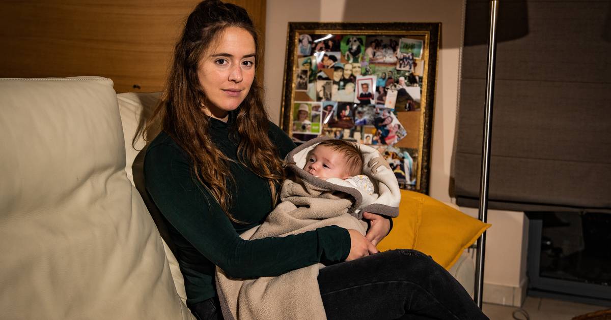 Dokter Julie werkte door tot aan haar bevalling en dat kostte haar veel ...