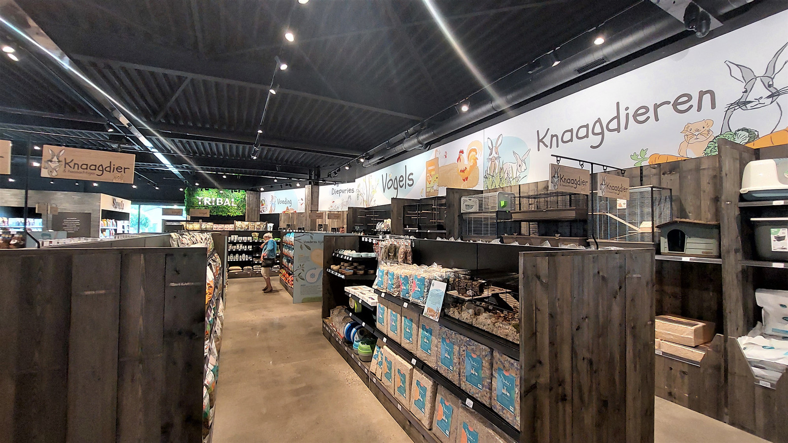 Natuurlijke dierenspeciaalzaak Cats & Dogs opent zevende vestiging in ...