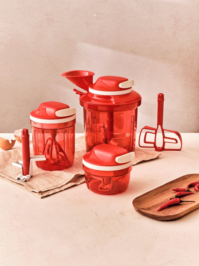 Hoezo Tupperware aan rand van afgrond? In Kortrijk opent net nu nieuwe boetiek van iconisch merk ...