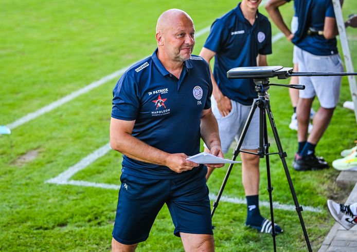 T2 Patrick Asselman gretig begonnen bij Zulte Waregem: “Nieuwe wind door alle geledingen van de ...