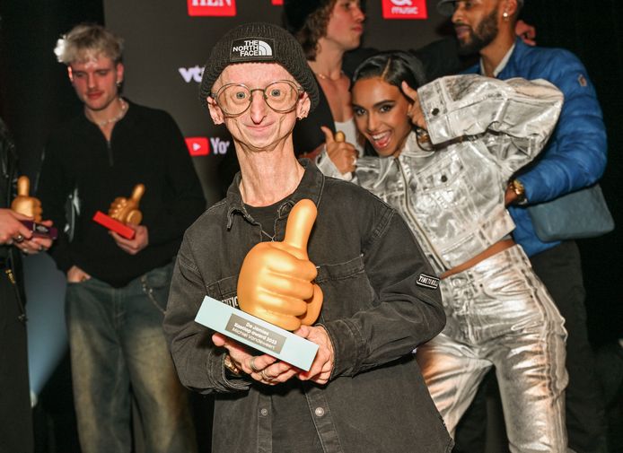 Average Rob is grote winnaar van de Jamies, beste online videoteam voor ...