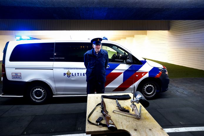 Agent Peter is terminaal ziek, maar schiet nog één keer met scherp (en ...