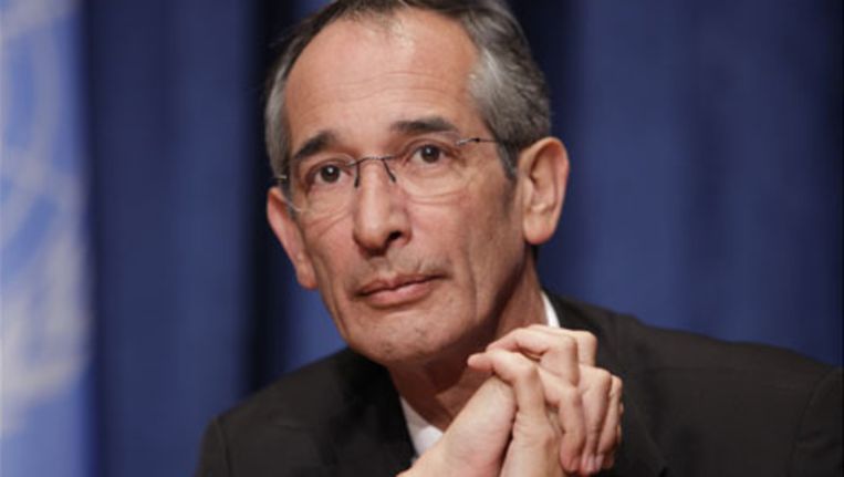 President Guatemala wil scheiden zodat zijn vrouw hem kan opvolgen