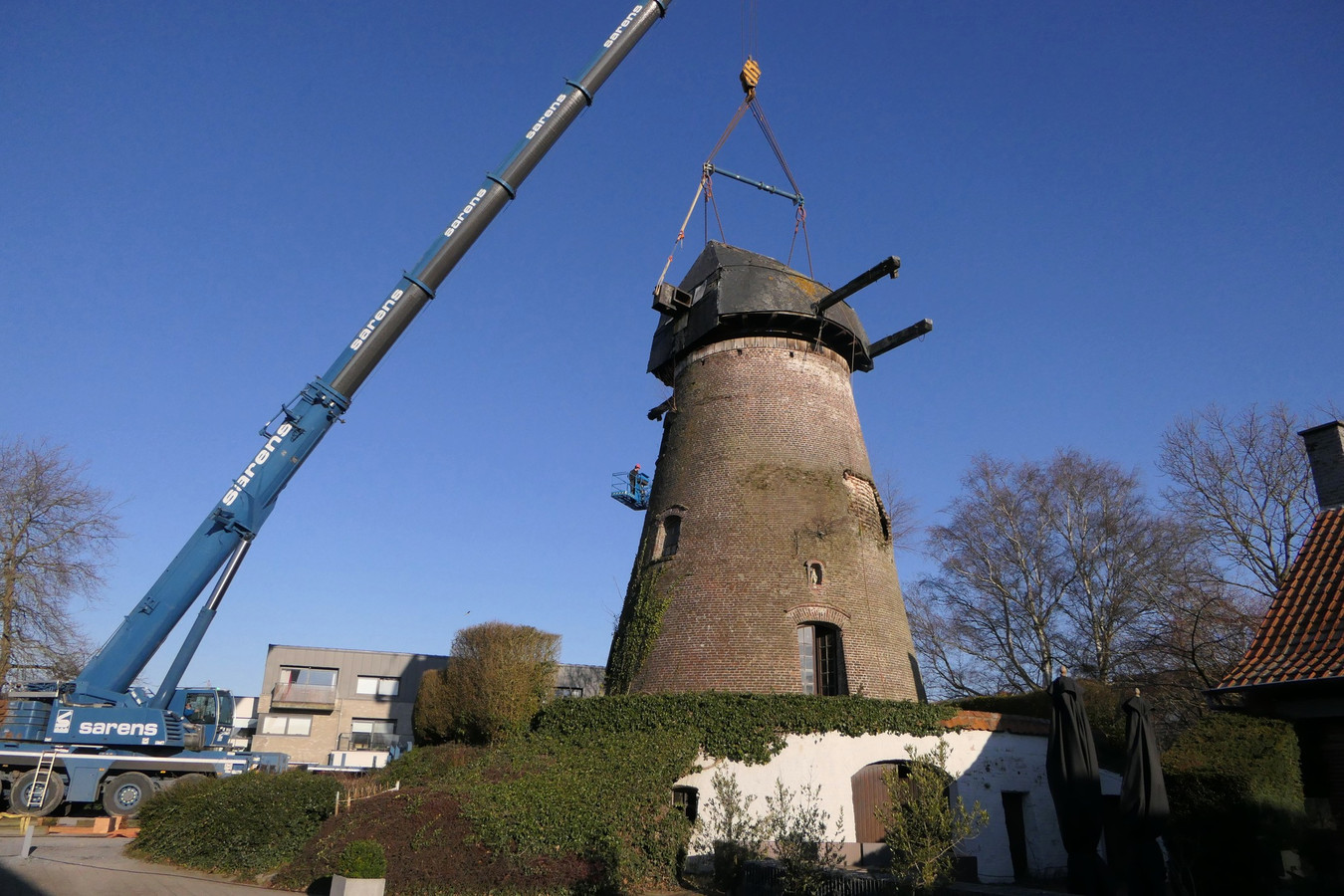 IN BEELD. Zwijnaardse molen Sonneville ‘onthoofd’ voor grootse ...