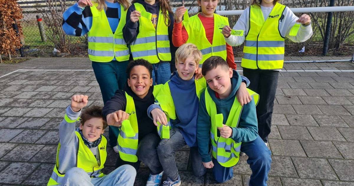 GBS Wippelgem zet schouders onder fluo-actie | Evergem | hln.be