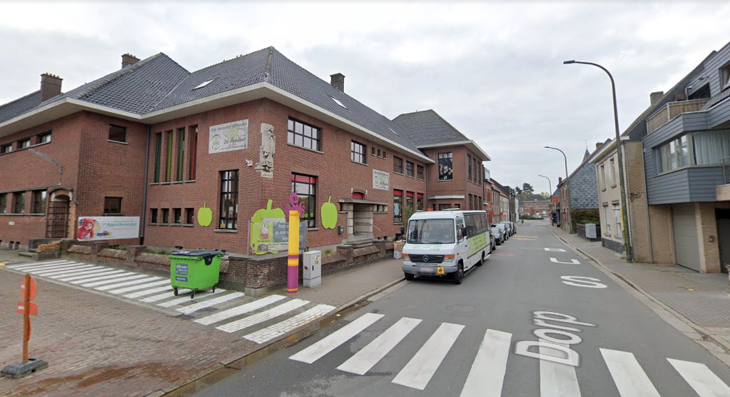 Veiligere schoolomgeving bij de herinrichting van Dorp in Oosterzele ... Veiligere schoolomgeving bij de herinrichting van Dorp in Oosterzele ...