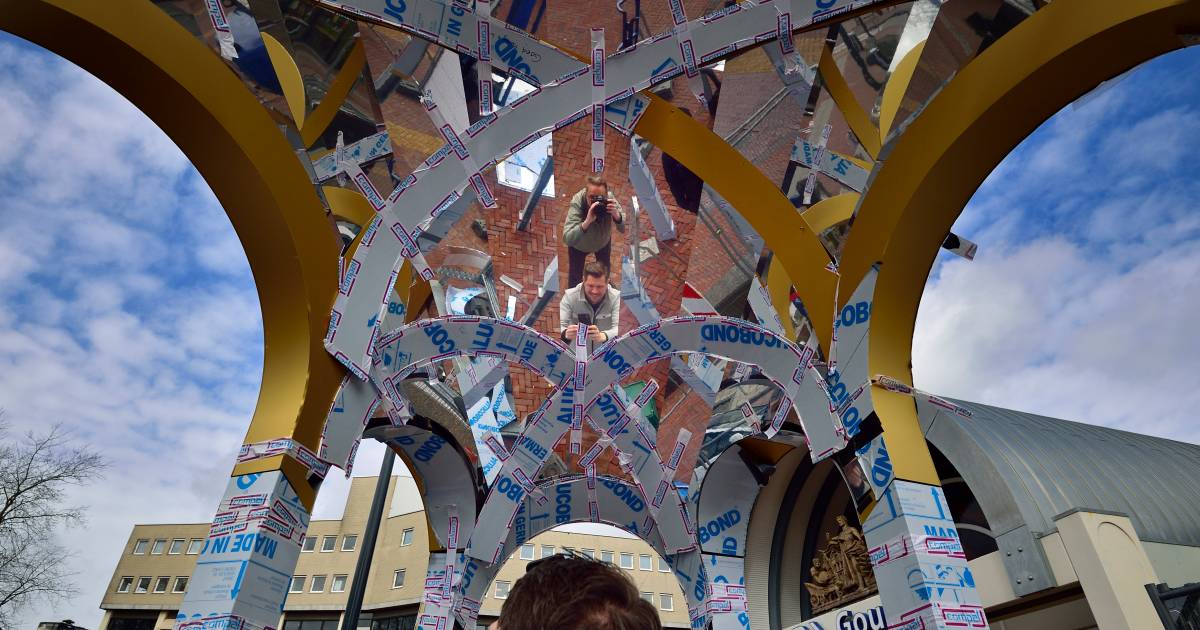 Dit nieuwe reusachtige kunstwerk pronkt nu bij station Gouda (en dit ...