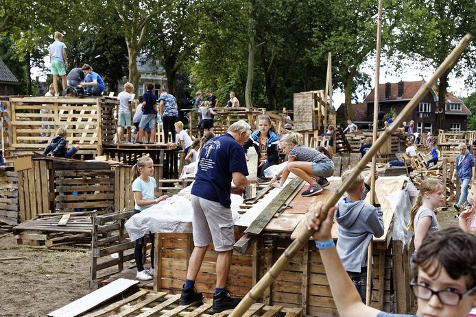 Mini-Gestel dit jaar in carnavaleske sfeer | Boxtel | ed.nl