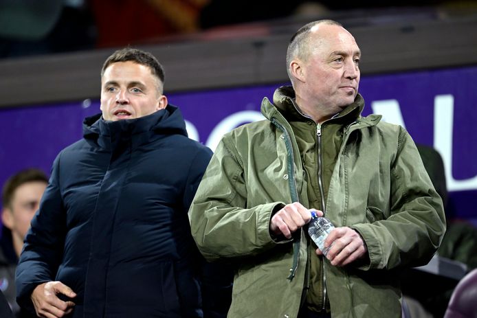 Remco Evenepoel en Peter Verbeke van de partij in hoofdtribune van ...