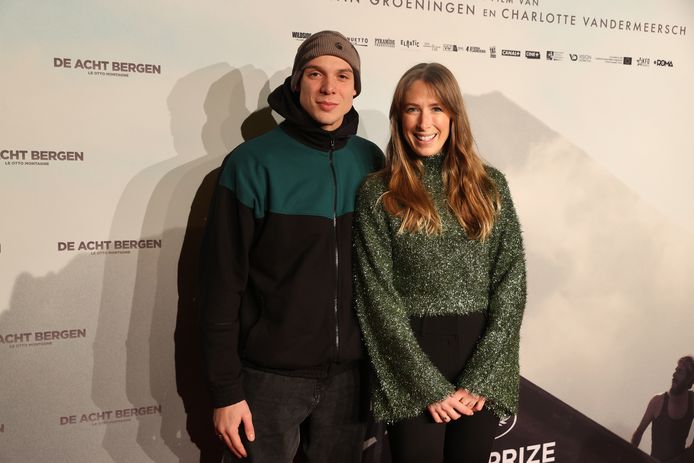 IN BEELD. Cast van ‘Zillion’ keurt ‘De Acht Bergen’ | BV | hln.be