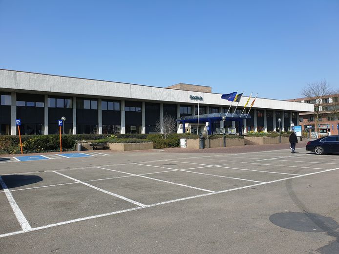 Stad Geel zet thermostaat lager en gaat ook minder gebouwdelen ...