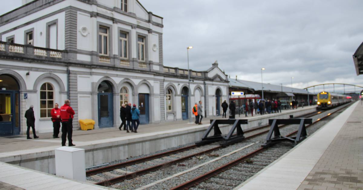 Loket in station van Ronse gaat dicht: “We hadden het liever anders ...