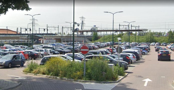 Gratis lang parkeren bij station Breukelen tijdens je vliegvakantie ...