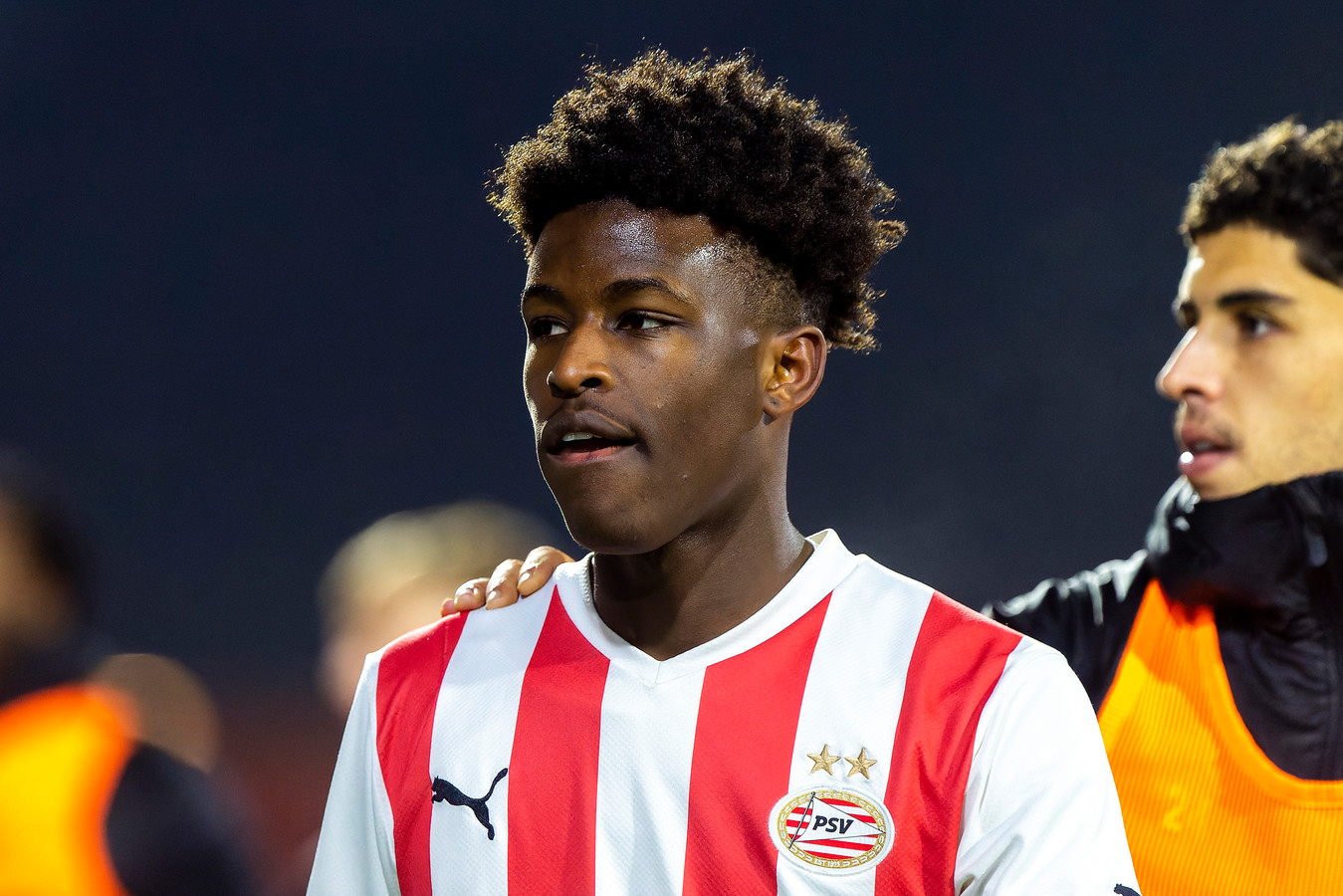 Jong PSV klopt Willem II dankzij Nassoh en goals van 17-jarige talenten ...
