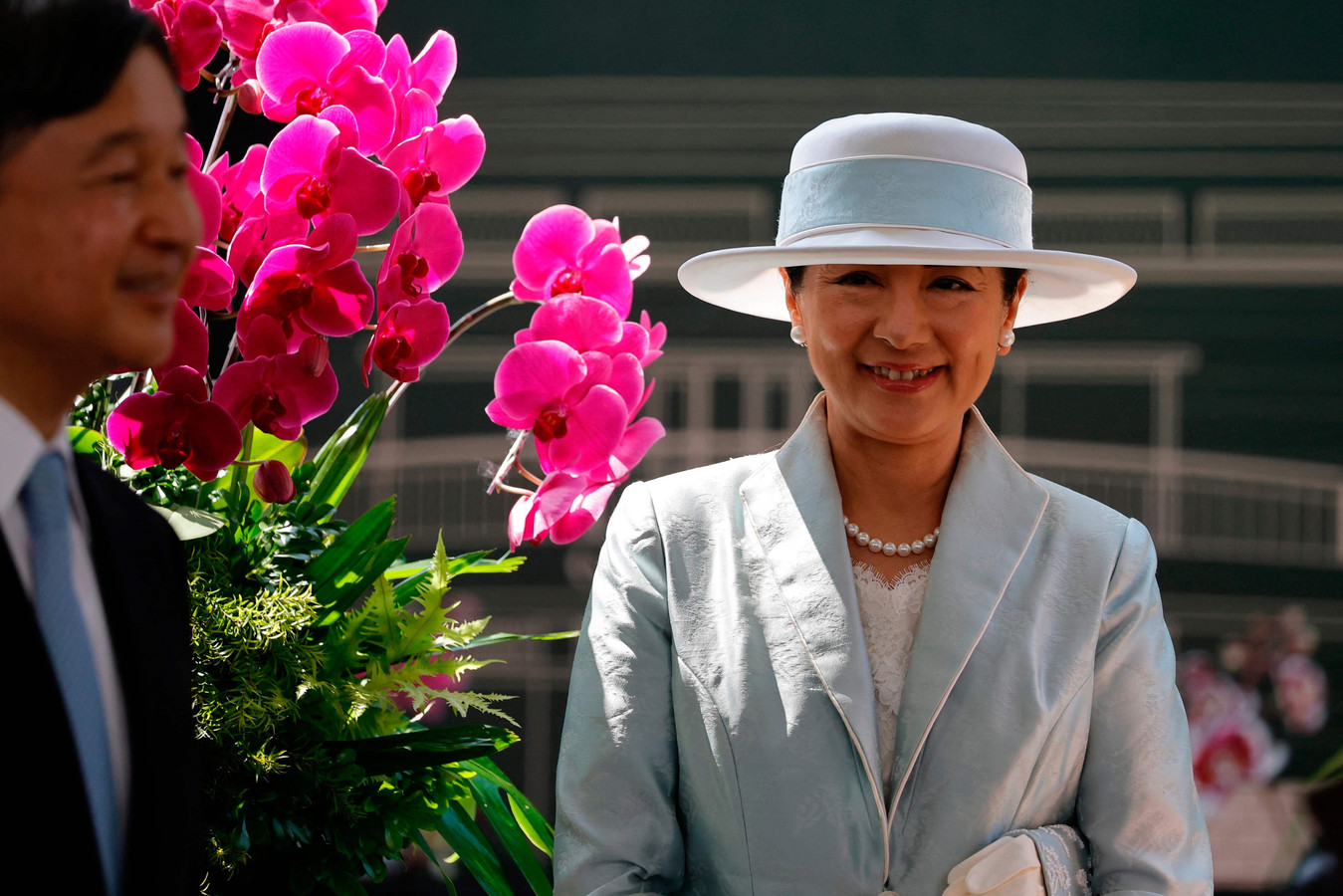 Eindelijk wordt ze lachend gezien: de opvallende transformatie van de Japanse keizerin Masako ...