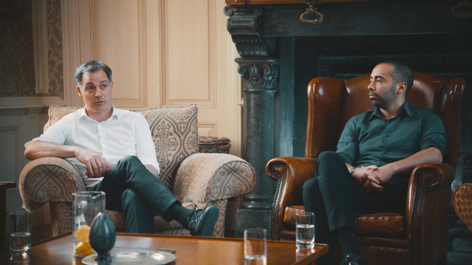 Zeven politici, twee dagen, één kasteel. Achter de schermen van ‘Het ...