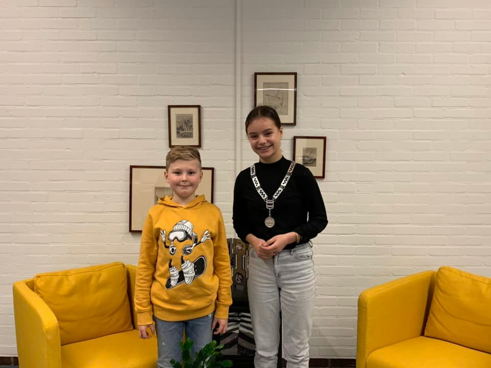 Jelte Bouman (10) wordt de nieuwe kinderburgemeester van Renswoude ... Jelte Bouman (10) wordt de nieuwe kinderburgemeester van Renswoude ...