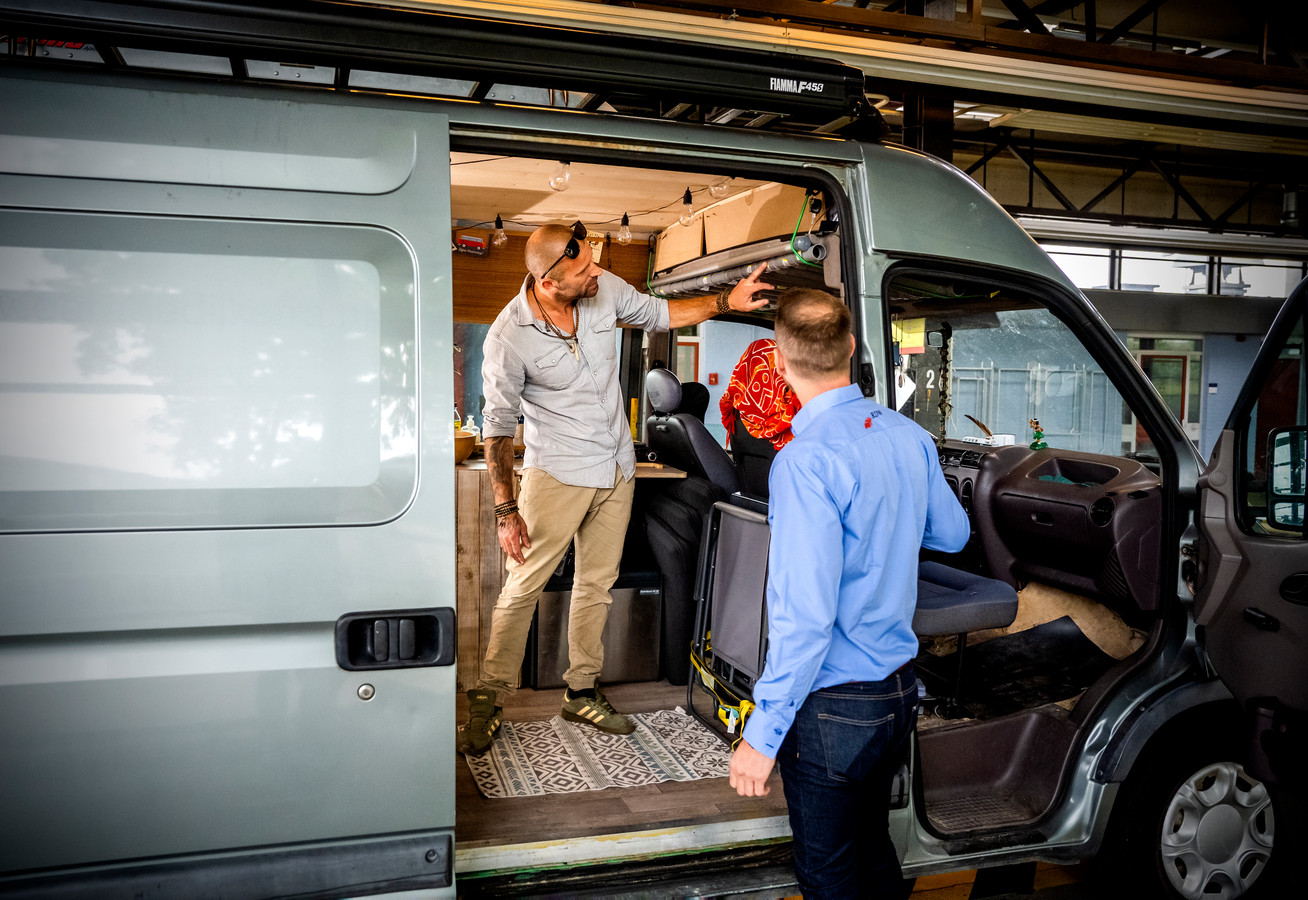 Camper te duur? Bouw een bestelbus om tot kampeerwagen (maar weet waar ...