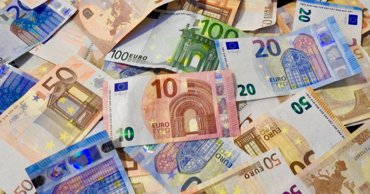 Marktplaats-gedupeerden zijn alsnog betaald met écht geld | Nijmegen ...