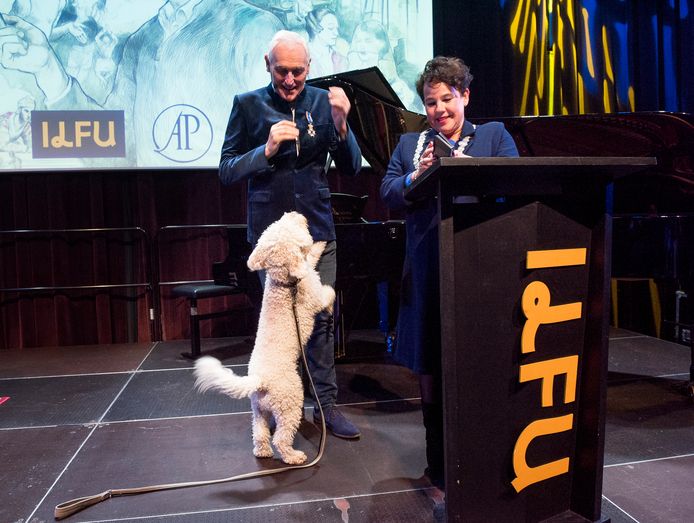 Schrijver Arthur Japin (van De zwarte met het witte hart) ‘verrast’ met ...