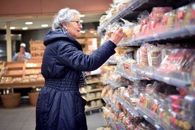 Handig! Dit zijn de openingstijden van supermarkten tijdens Pasen 2024 - Oozo.nl