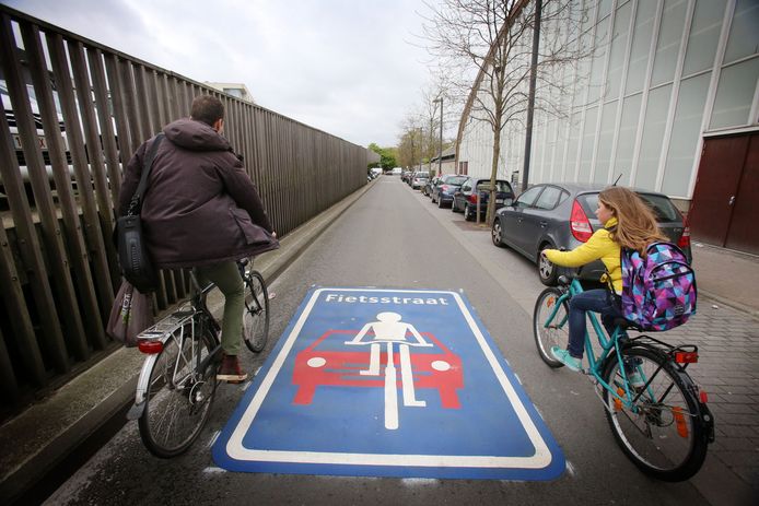 Kaïrostraat wordt fietsstraat | Oostende | hln.be