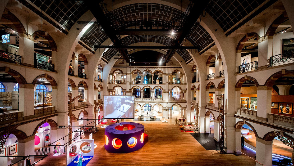 Tropenmuseum gaat koloniale roofkunst teruggeven | Het Parool