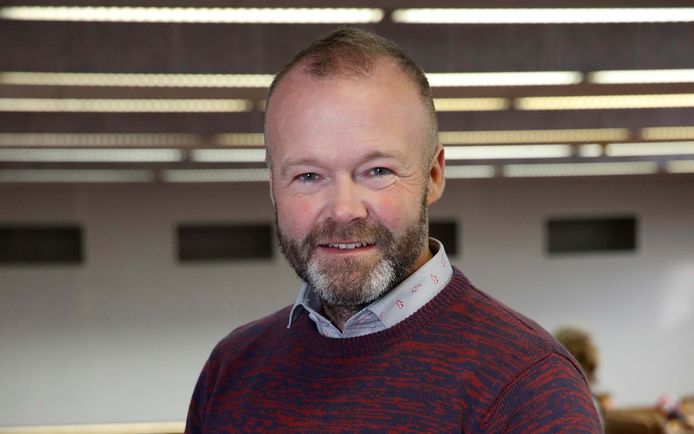 Komiek Steven Goegebeur staat in Oeganda plots oog in oog met inbreker ...