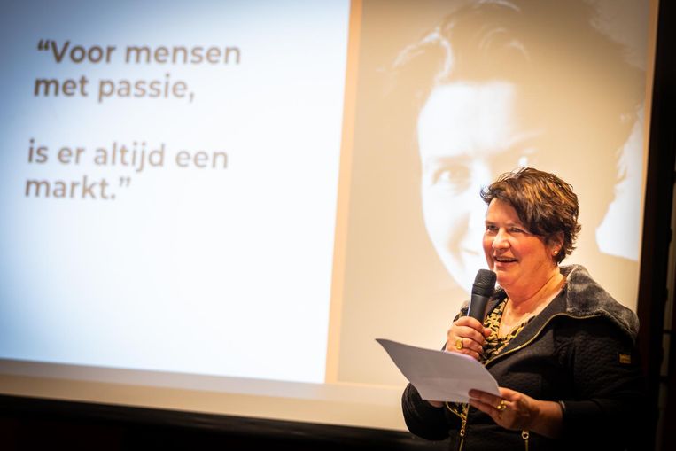 Pasfoto’s voortaan in gemeentehuis? ‘Dan zullen veel fotografen de ...