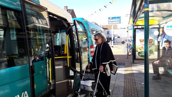 Belbus rijdt routes buurtbus door de kleine dorpen | West Betuwe ...