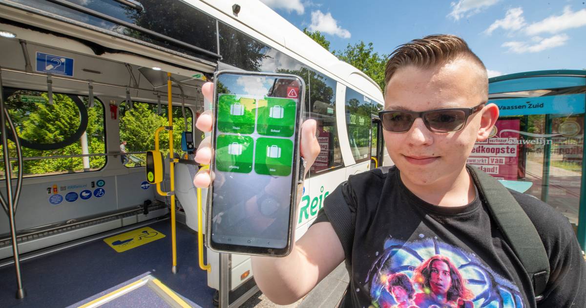 Jayden (14) uit Epe kan dankzij app zelfstandig reizen met visuele ...