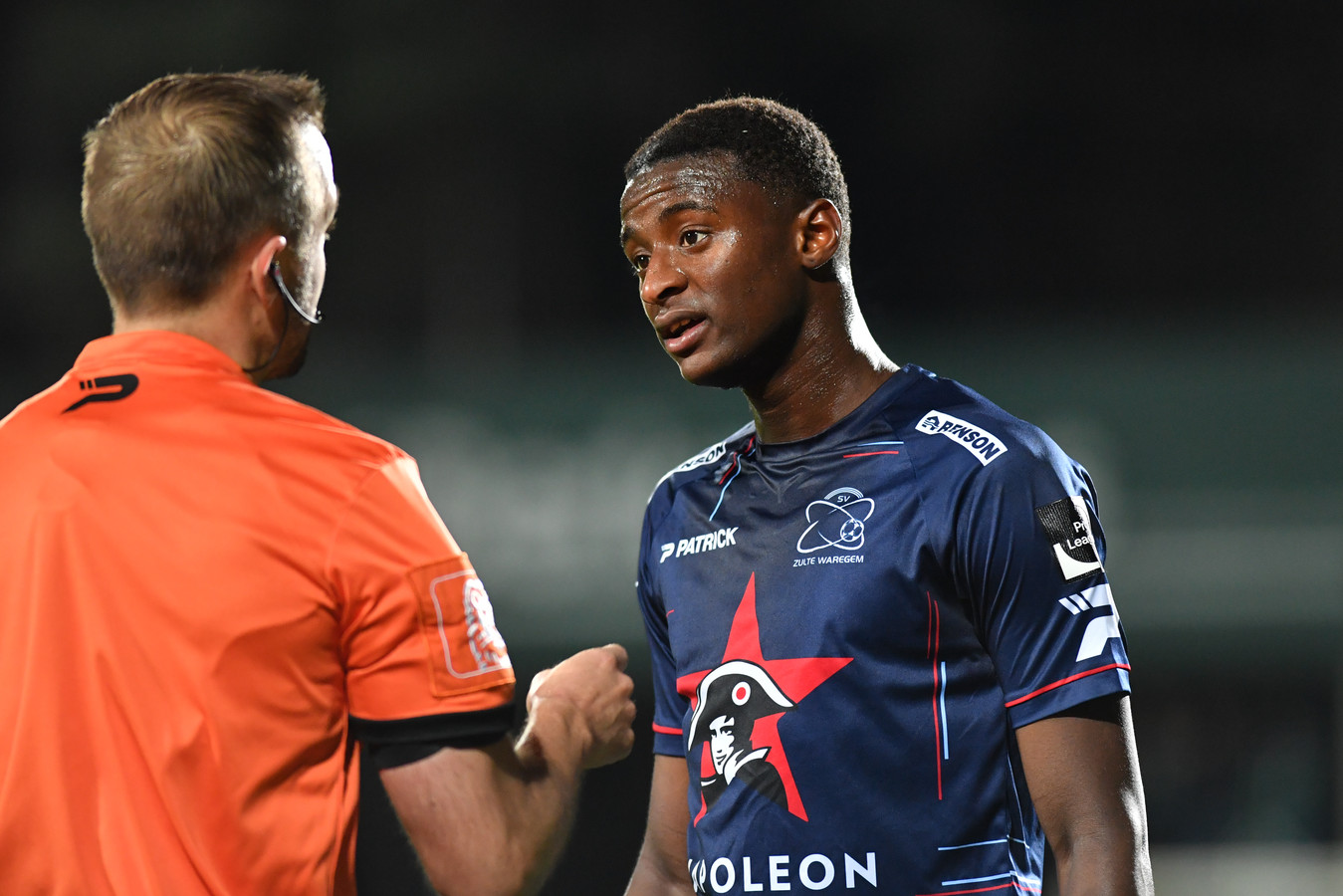 Mbaye Leye bekert vanavond met Zulte Waregem in Deinze: “Veel zorgen ... Mbaye Leye bekert vanavond met Zulte Waregem in Deinze: “Veel zorgen ...