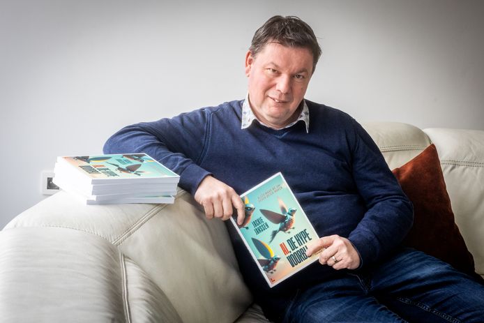 Jackie (51) schrijft boek over AI met uitgeverij Lannoo: “AI zou een ...