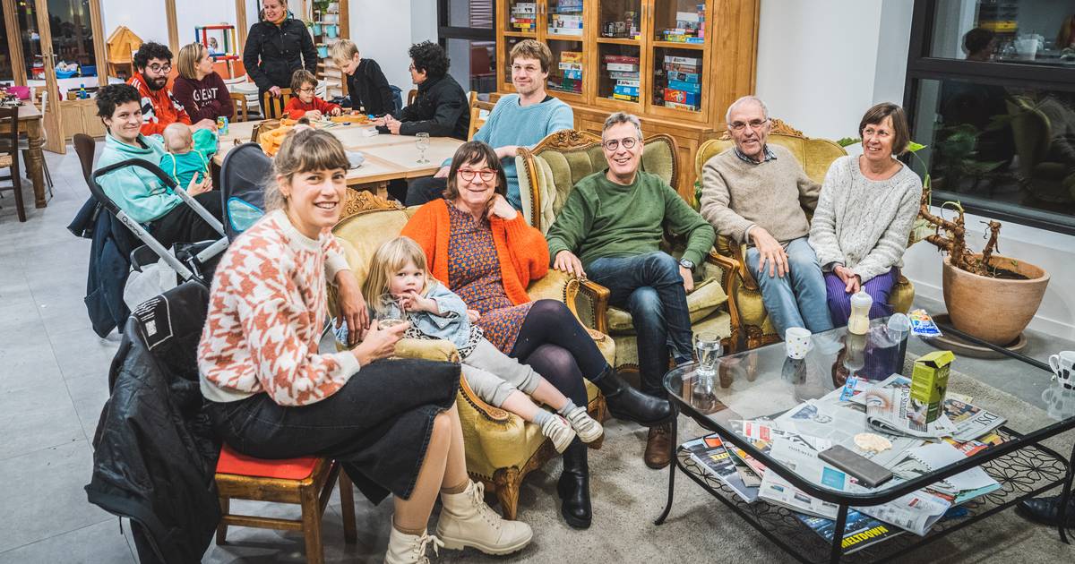 Op bezoek in de grootste cohousing van Vlaanderen, waar 59 gezinnen ...