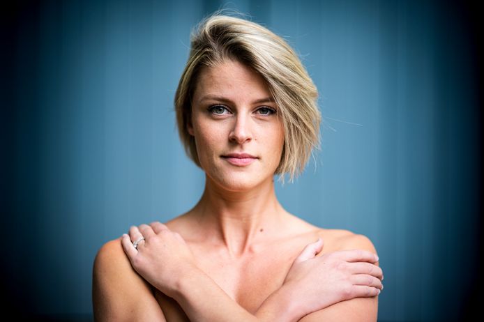 Maaike was dolblij met haar ‘plastic fantastic voorgevel’, maar haalt ...