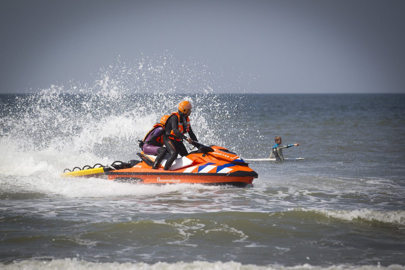 Reddingsbrigades klaar voor nieuw strandseizoen | Foto | AD.nl