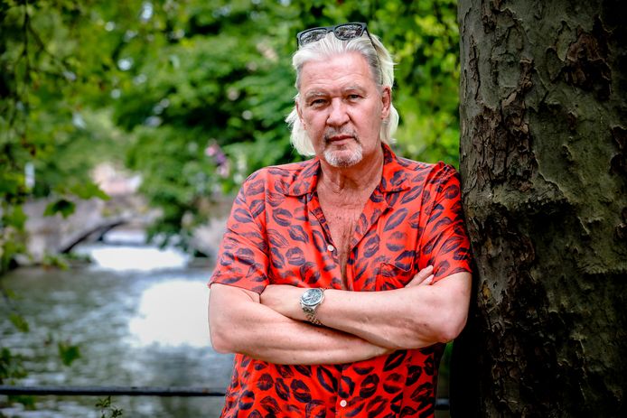 Waarom ‘Mister Eurovision’ Johnny Logan een zomer lang in Brugge ...