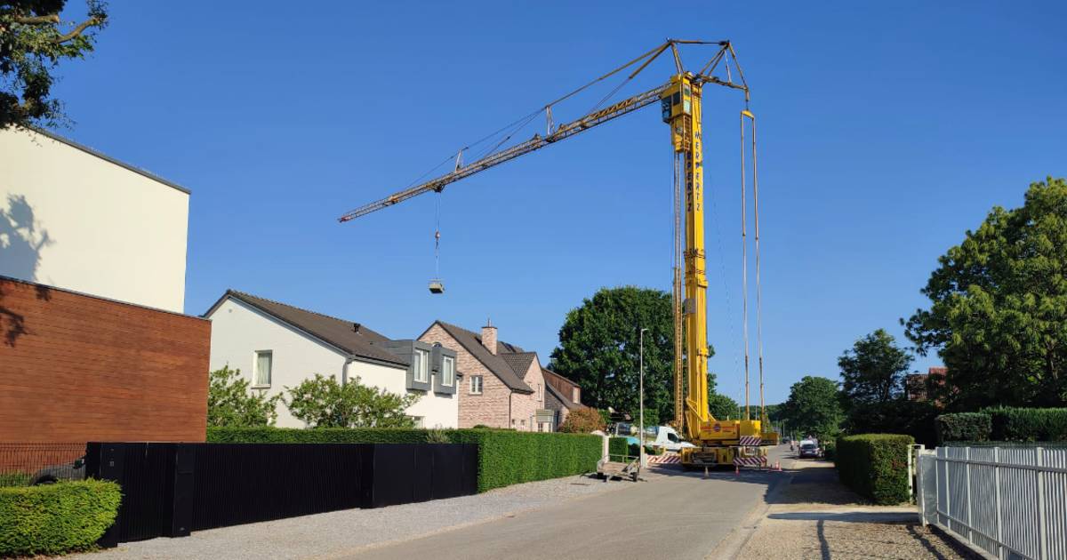 Buurt boos omdat torenkraan Postweg afsluit: “Geen signalisatie, en een ...