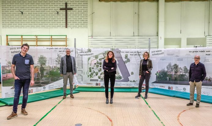 Sint-Amandsbasisschool Zuid maakt groen park van saaie ...