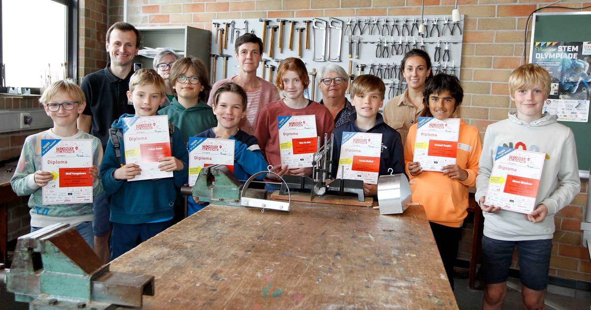 Techniekacademie in Ichtegem reikt diploma’s uit | Ichtegem | hln.be Techniekacademie in Ichtegem reikt diploma’s uit | Ichtegem | hln.be
