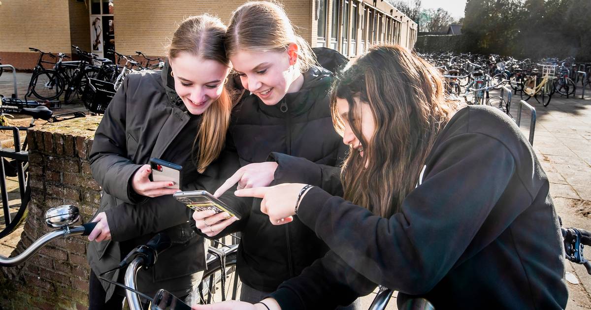 Geschrokken gezichten bij leerlingen Twents Carmel College, nu ...