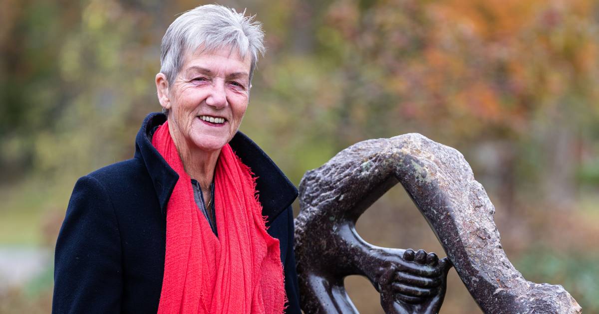 Marja maakte uit dank een beeld voor de instelling waar haar ...