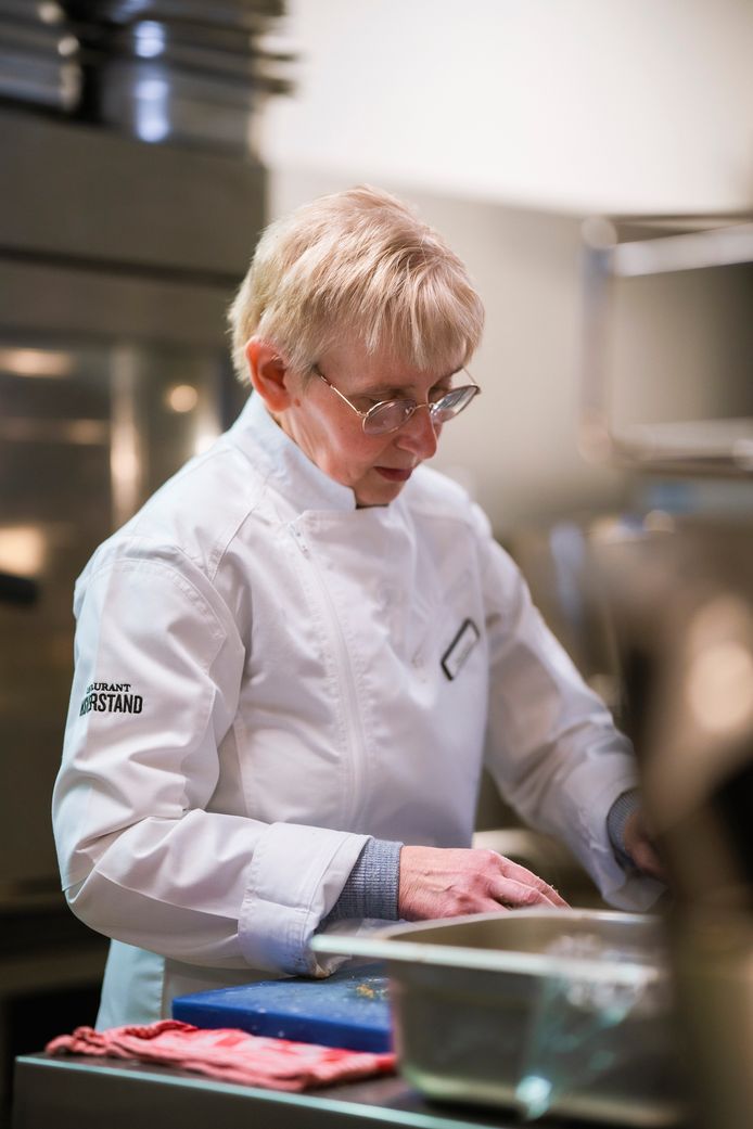 Ingrid uit ‘Restaurant Misverstand' overleden: “Blij dat we dit avontuur met haar mochten ...