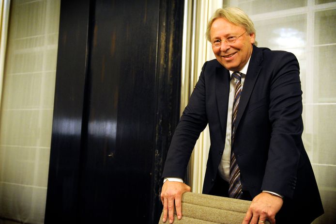 Peter den Oudsten stopt als burgemeester van Groningen | Enschede ...