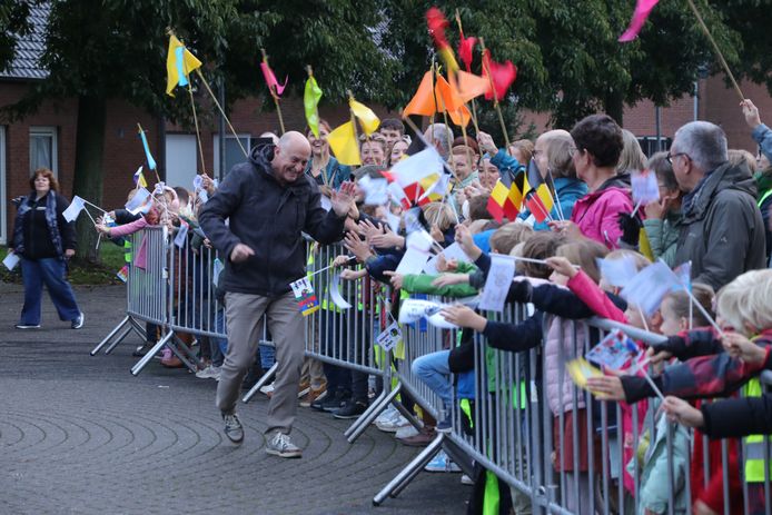 GLS Ruiter zwaait directeur Patrick Baert uit na 41 jaar dienst ...