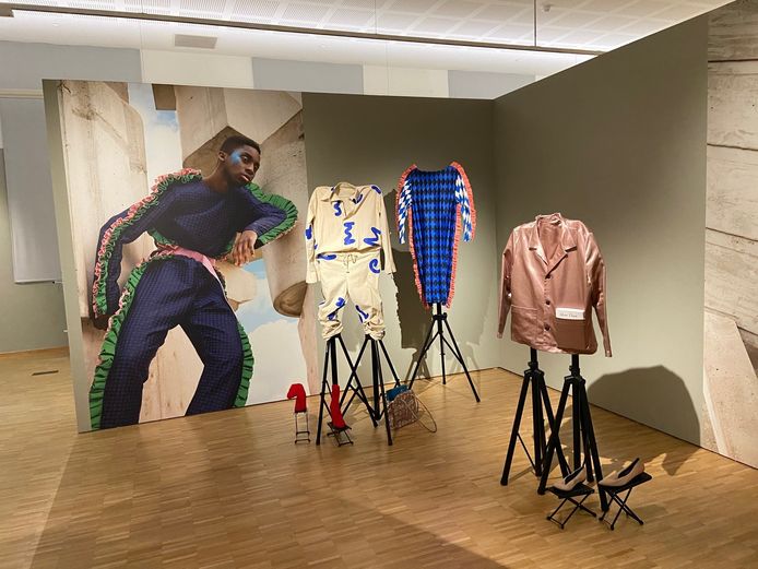 Met je uniform aan gratis naar de expositie ‘Uniform’: Museum Helmond ...