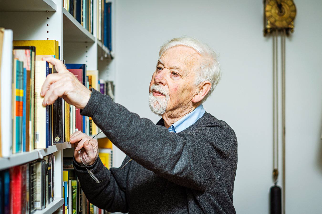 Er is geld genoeg voor een waardevast pensioen en voor lagere premies ...