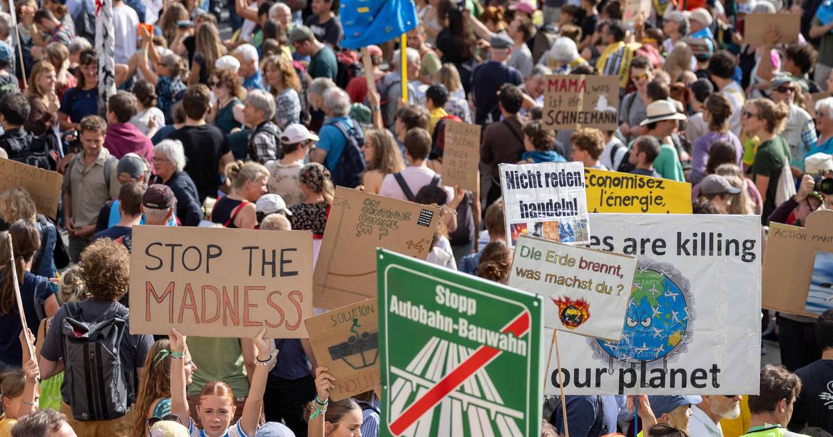 Tienduizenden betogen in Zwisterland voor het klimaat: “Noordelijke ...
