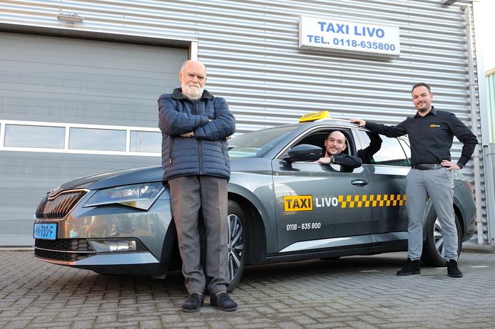 ‘Het begon met één auto, vanuit de woonkamer’: na 25 jaar neemt Danny ...